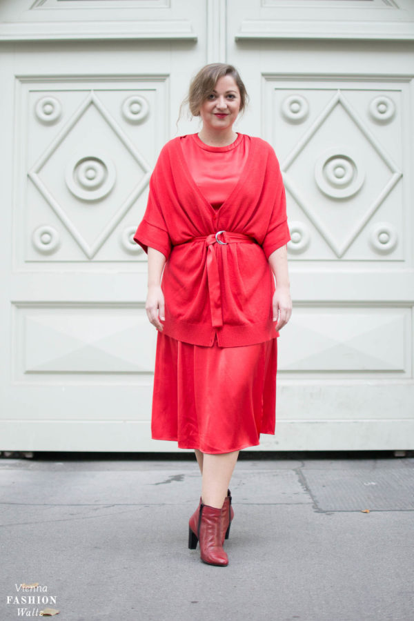 Red All Over Outfit | Fashion Trends | ViennaFashionWaltz